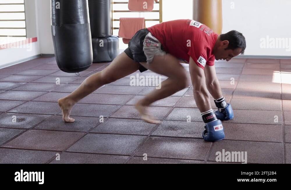 Kickbox fight Stock Videos & Footage - HD and 4K Video Clips - Alamy