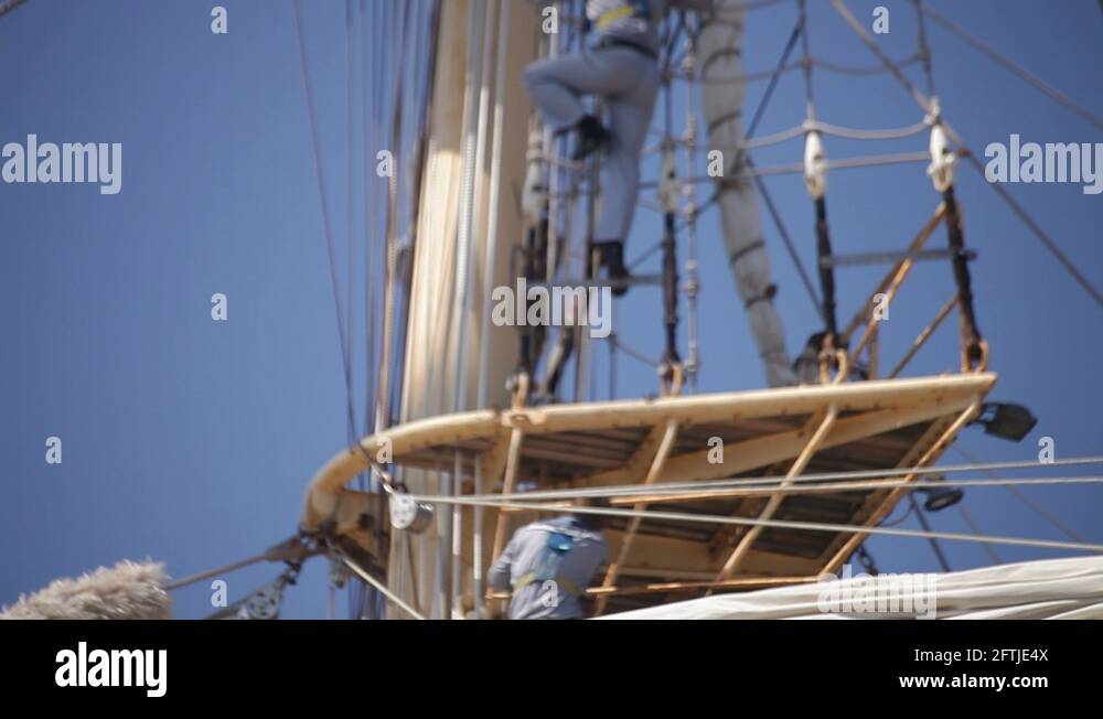 Climbing rigging Stock Videos & Footage - HD and 4K Video Clips - Alamy