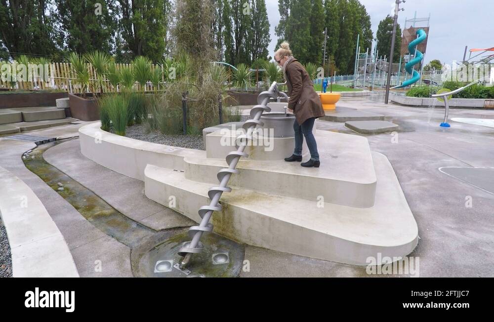 Archimedes screw pump Stock Videos & Footage - HD and 4K Video Clips ...