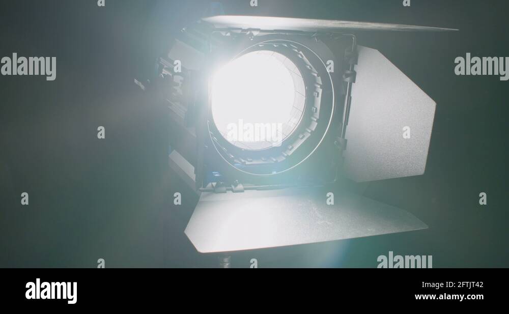 Powering down Stock Videos & Footage - HD and 4K Video Clips - Alamy