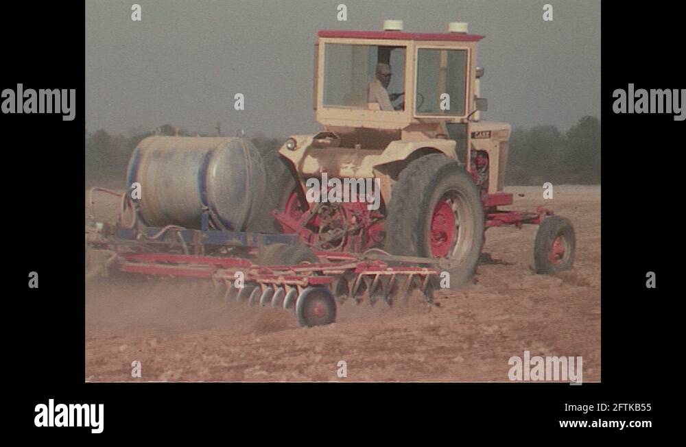 Tractor trails Stock Videos & Footage - HD and 4K Video Clips - Alamy