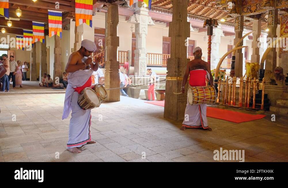 Temple musicians at offering ceremony at Temple of Tooth Relic. Kandy ...