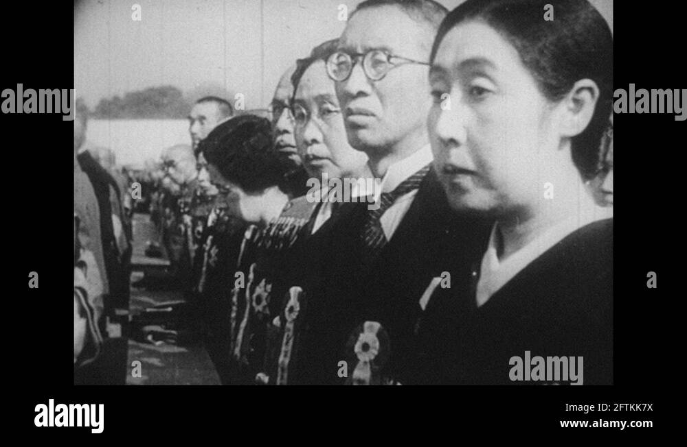 JAPAN: People watch and cheer as the Japanese army marches in a parade ...