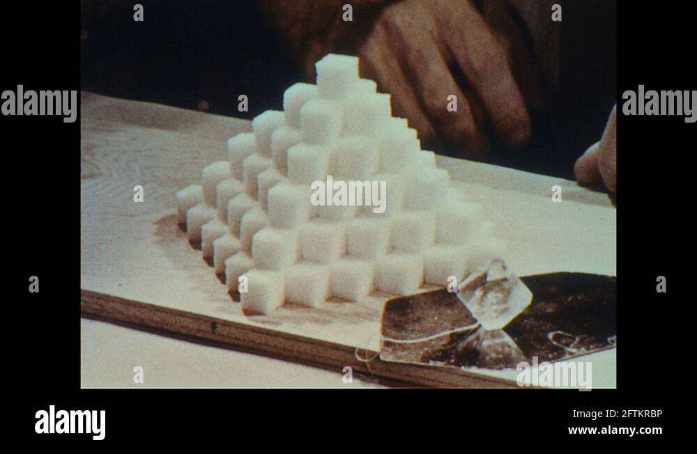 Cubes structure Stock Videos & Footage - HD and 4K Video Clips - Alamy