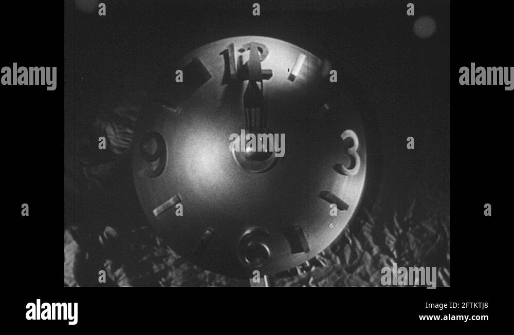 Oil clock Stock Videos & Footage - HD and 4K Video Clips - Alamy