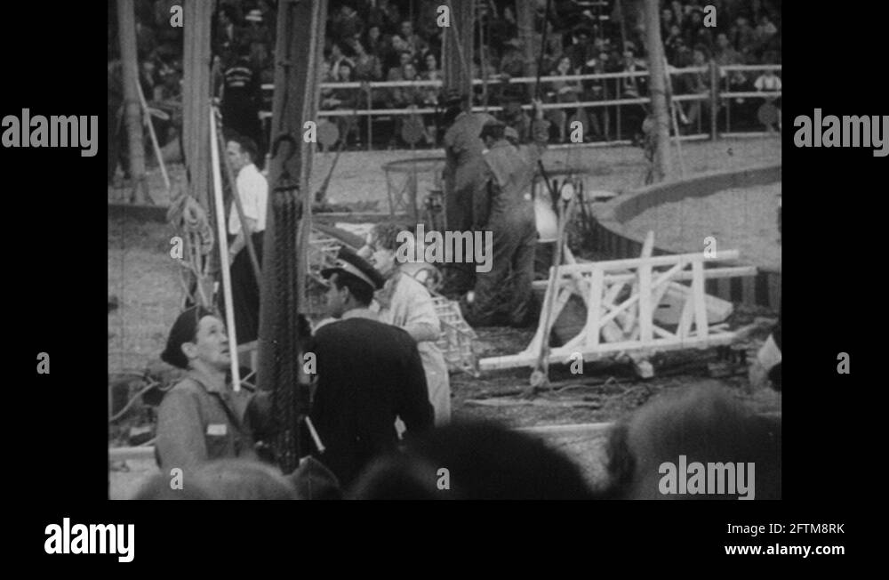 1940s circus act Stock Videos & Footage - HD and 4K Video Clips - Alamy