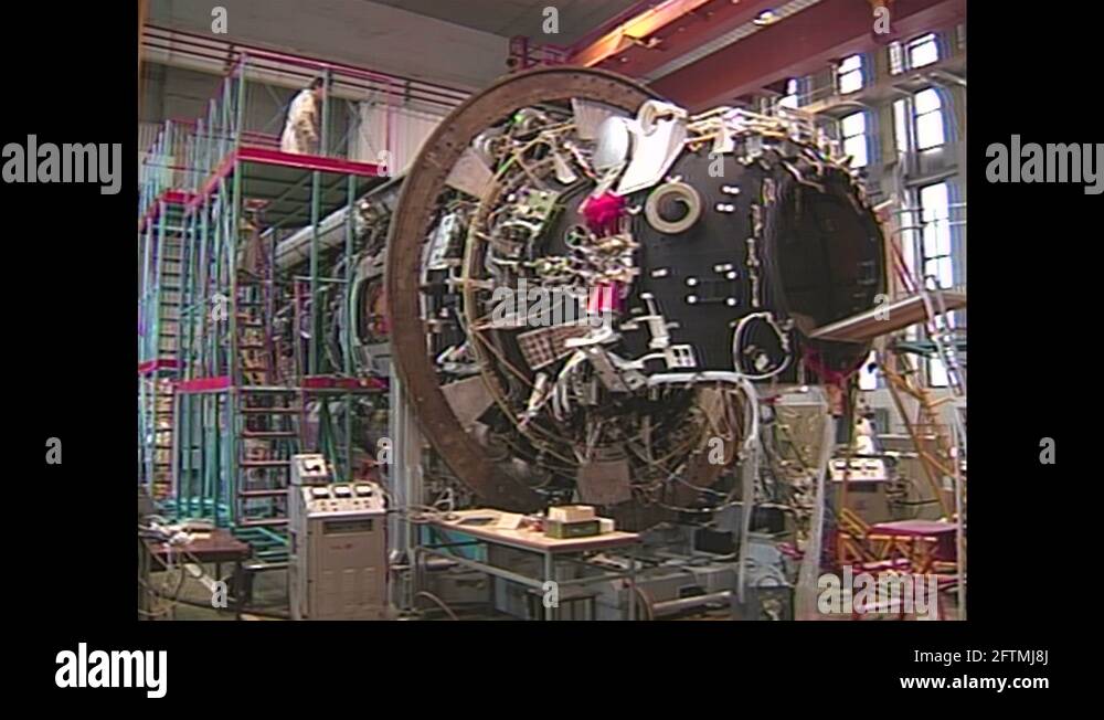 Cargo block Stock Videos & Footage - HD and 4K Video Clips - Alamy