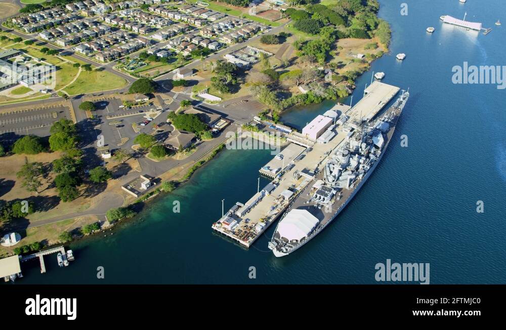 Battleship missouri memorial and the uss arizona memorial Stock Videos ...