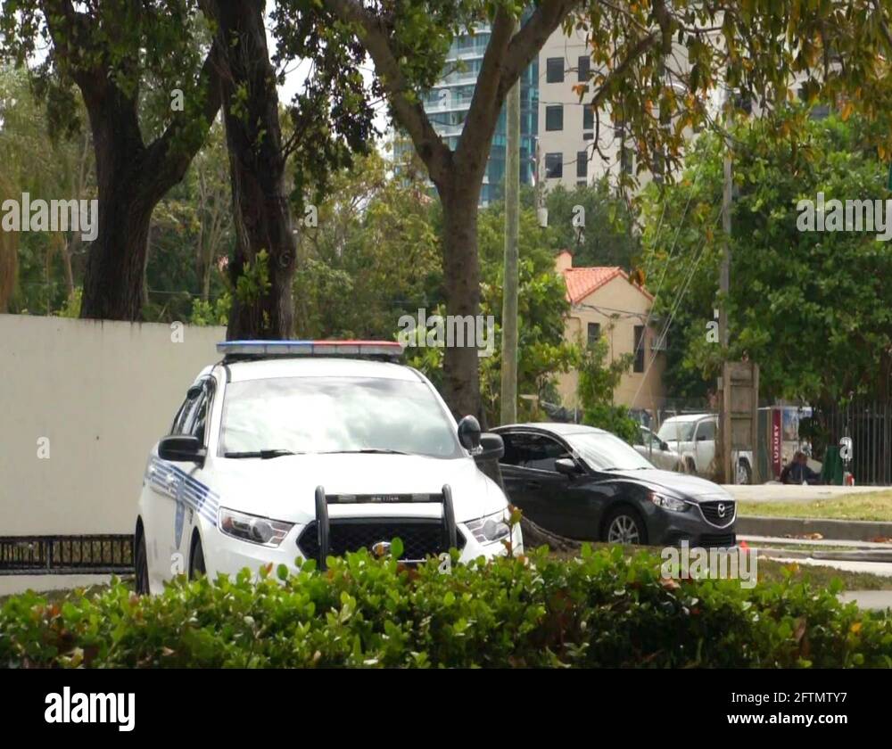 Stationary police car Stock Videos & Footage - HD and 4K Video Clips ...