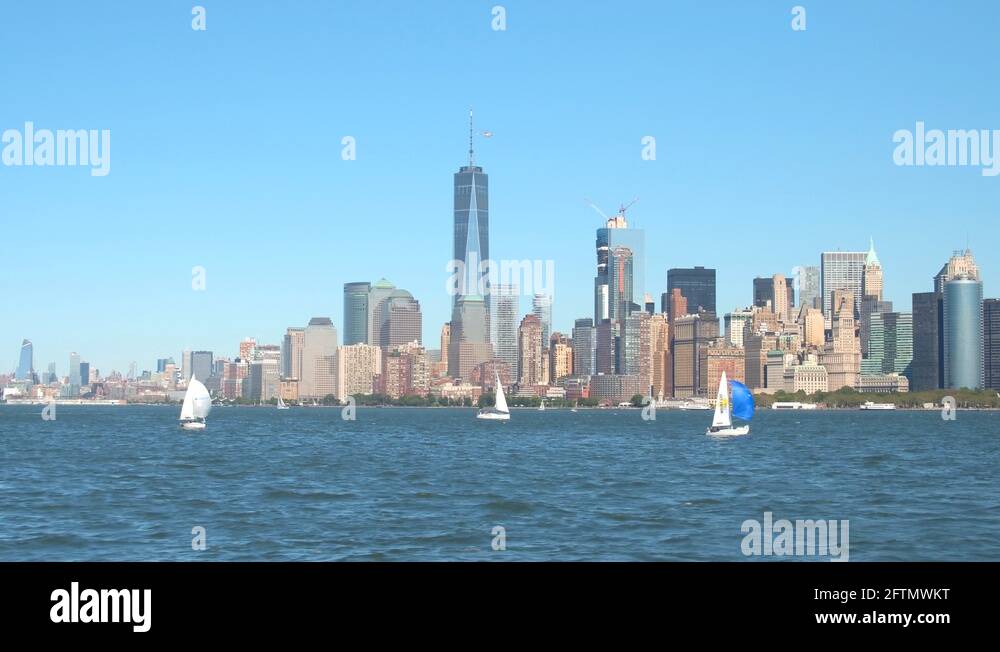 Sailing, boat tours and private yacht charters in iconic New York City ...