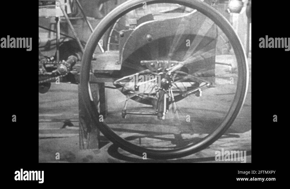 Internal combustion Stock Videos & Footage - HD and 4K Video Clips - Alamy