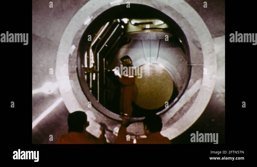 Space lab Stock Videos & Footage - HD and 4K Video Clips - Alamy