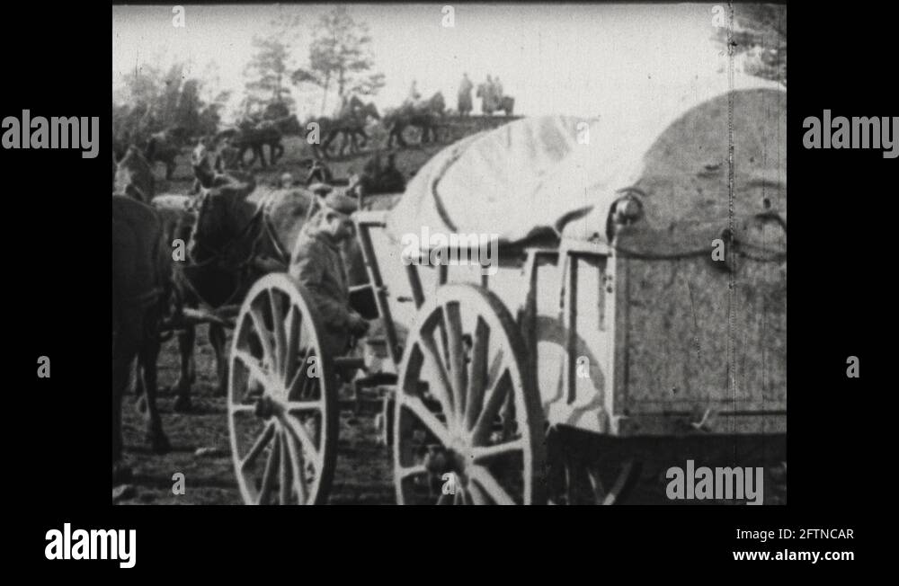 Line formation soldier Stock Videos & Footage - HD and 4K Video Clips ...