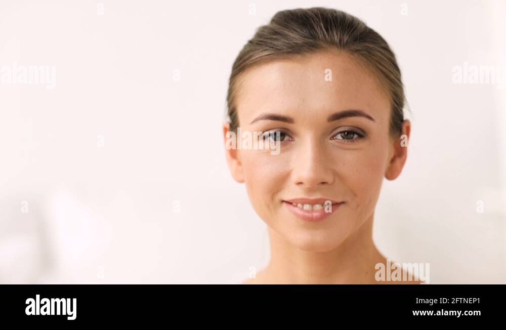 Emotion visage Stock Videos & Footage - HD and 4K Video Clips - Alamy