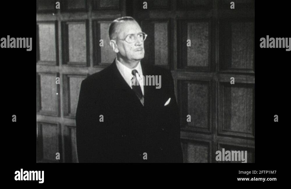 Man court suit Stock Videos & Footage - HD and 4K Video Clips - Alamy