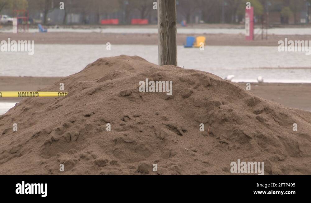 Lake level rise Stock Videos & Footage - HD and 4K Video Clips - Alamy