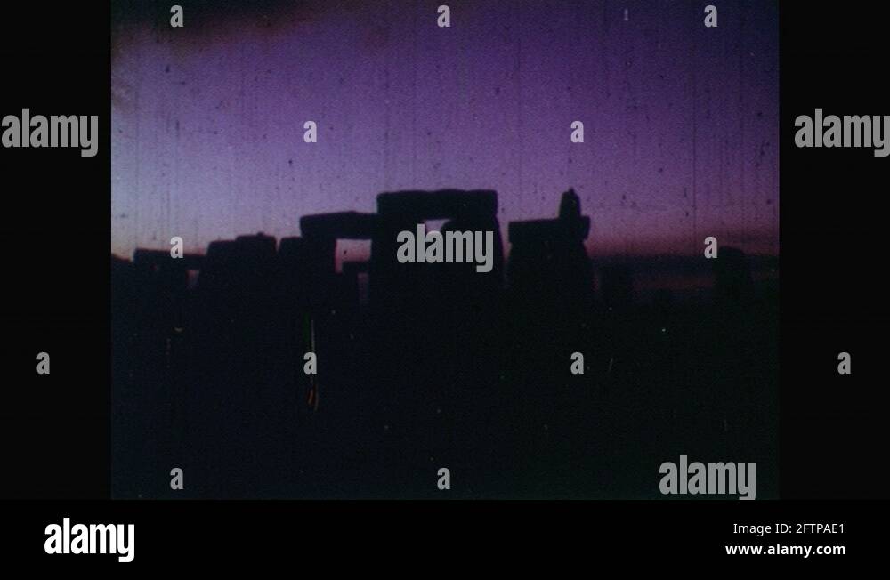 Sun over stone henge Stock Videos & Footage - HD and 4K Video Clips - Alamy