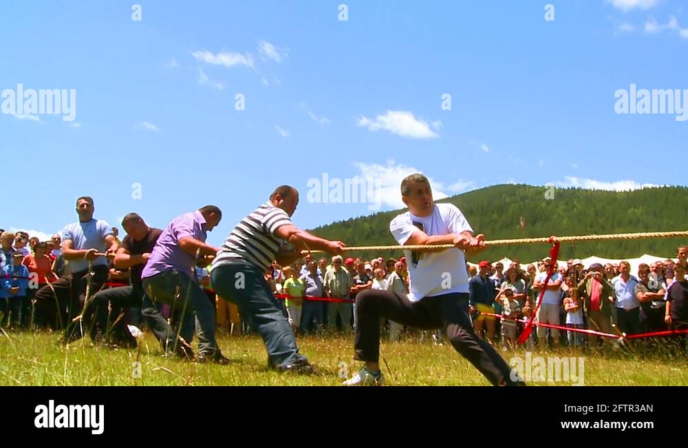 Tug war games Stock Videos & Footage - HD and 4K Video Clips - Alamy