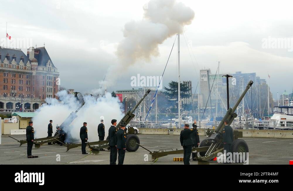 4K Artillery Cannon Gun Firing, Smoke and Flash, Soldiers in Uniform ...