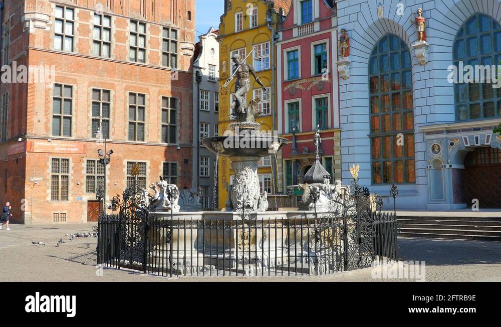 Gdansk neptune fountain Stock Videos & Footage - HD and 4K Video Clips ...