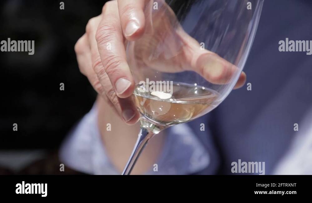 Swish symbol Stock Videos & Footage - HD and 4K Video Clips - Alamy