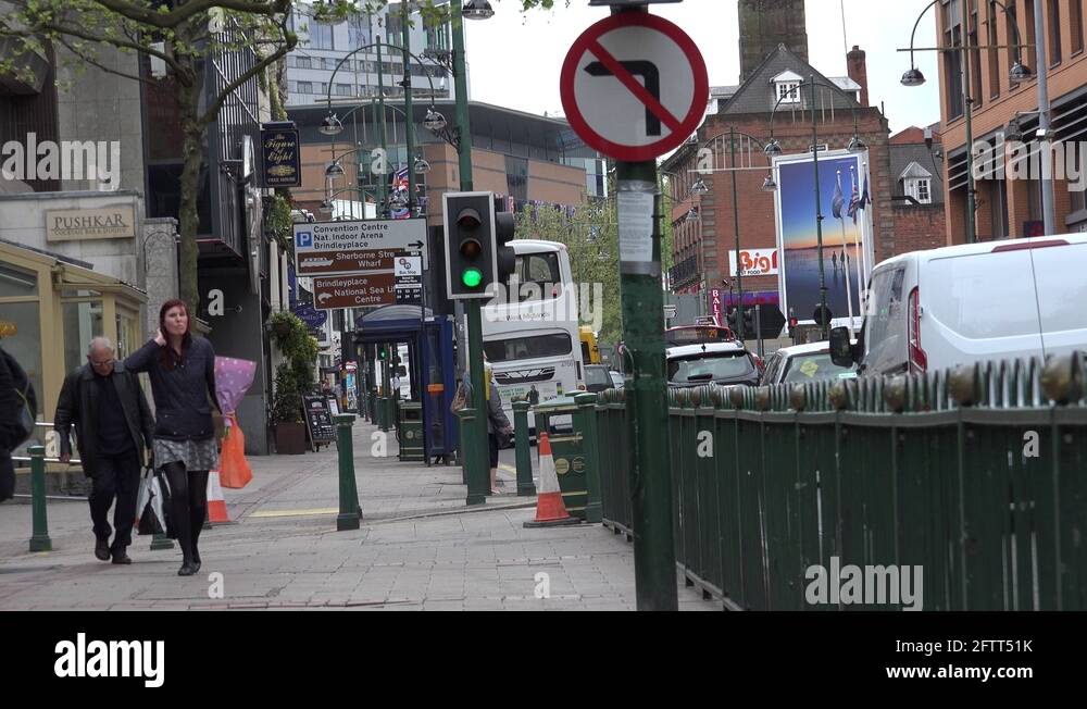 4K Congestion street in Birmingham downtown heavy commuters traffic car ...