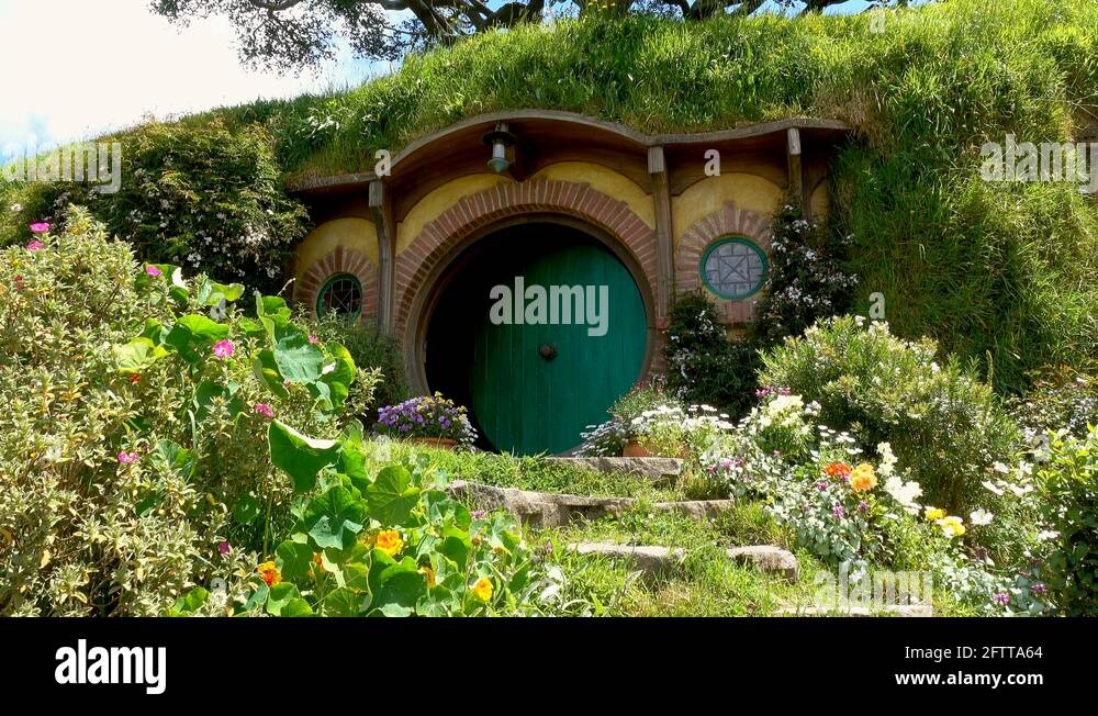 Bilbo baggins house Stock Videos & Footage - HD and 4K Video Clips - Alamy