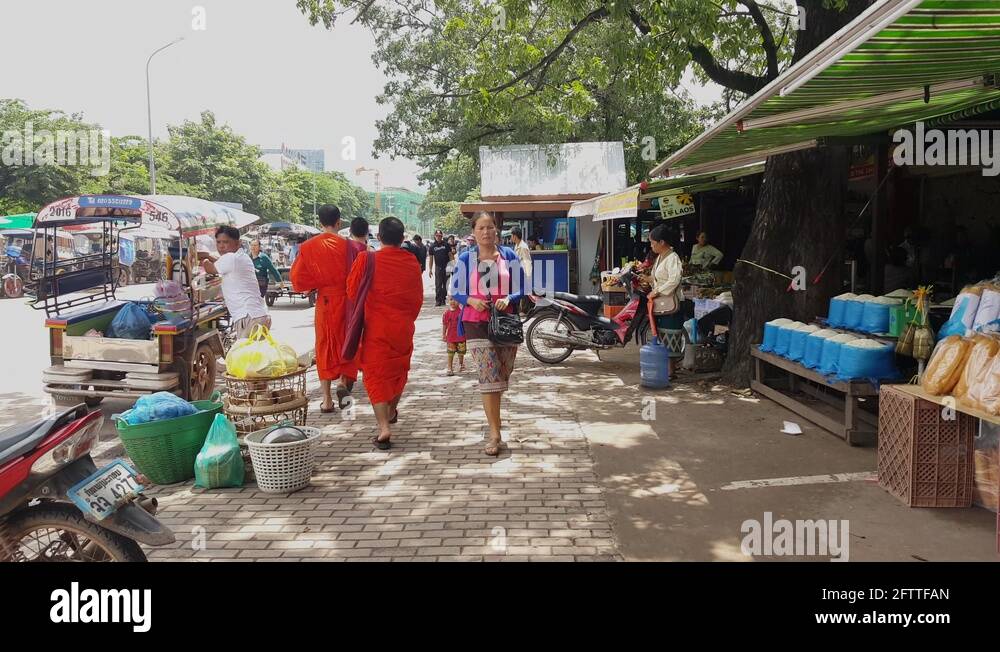 Monks and tuk tuk Stock Videos & Footage - HD and 4K Video Clips - Alamy