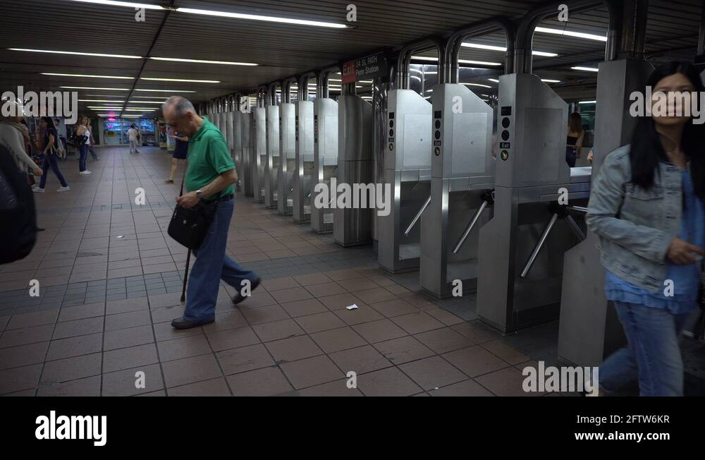 Transit fare cards Stock Videos & Footage - HD and 4K Video Clips - Alamy