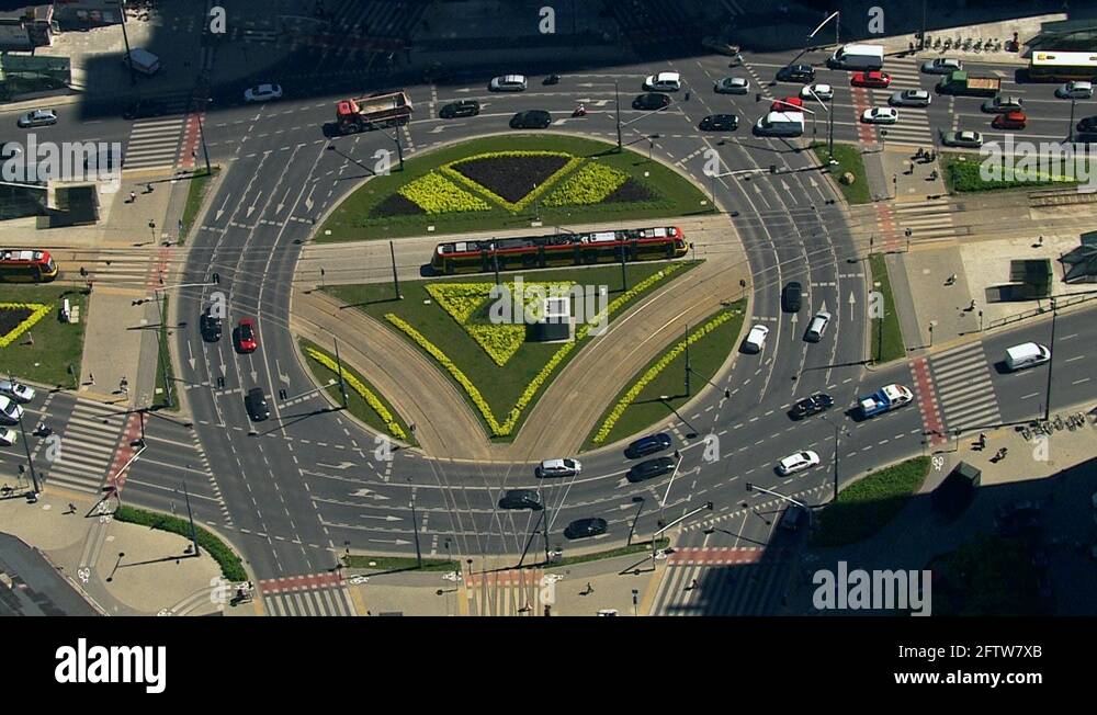 Busy onz roundabout Stock Videos & Footage - HD and 4K Video Clips - Alamy