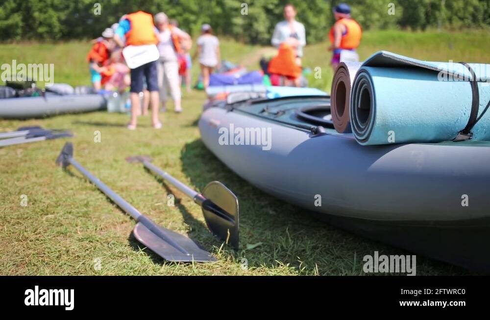 Canoe roll Stock Videos & Footage - HD and 4K Video Clips - Alamy