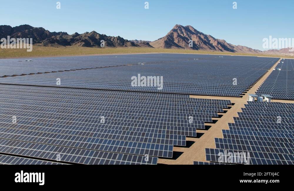 Desert solar project Stock Videos & Footage - HD and 4K Video Clips - Alamy