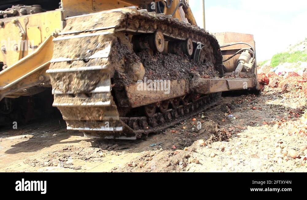 Bulldozer caterpillars Stock Videos & Footage - HD and 4K Video Clips ...