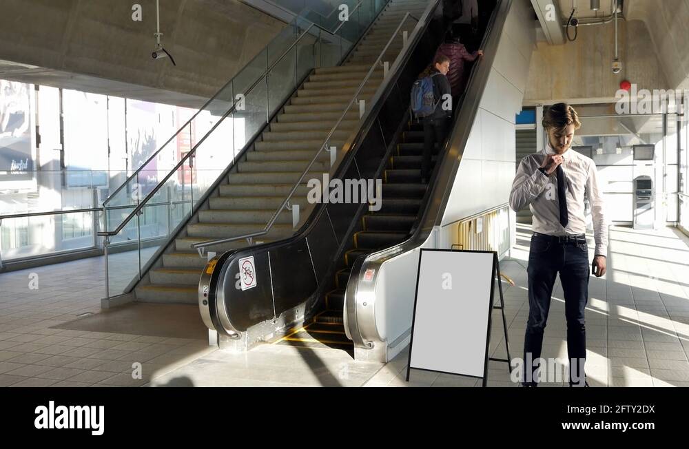 Subway sign board Stock Videos & Footage - HD and 4K Video Clips - Alamy