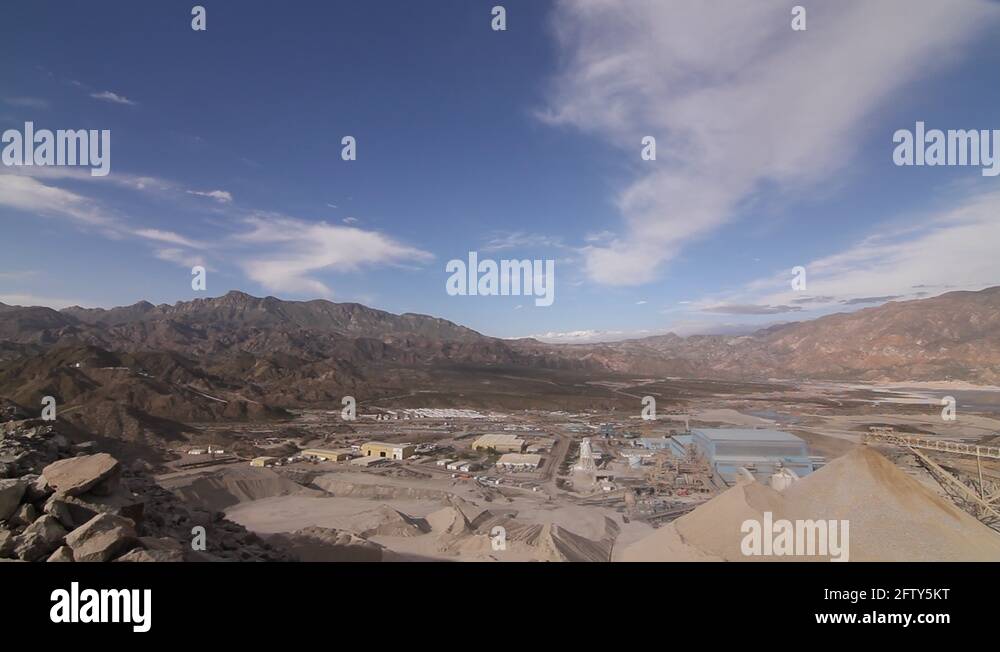 Desert operations Stock Videos & Footage - HD and 4K Video Clips - Alamy