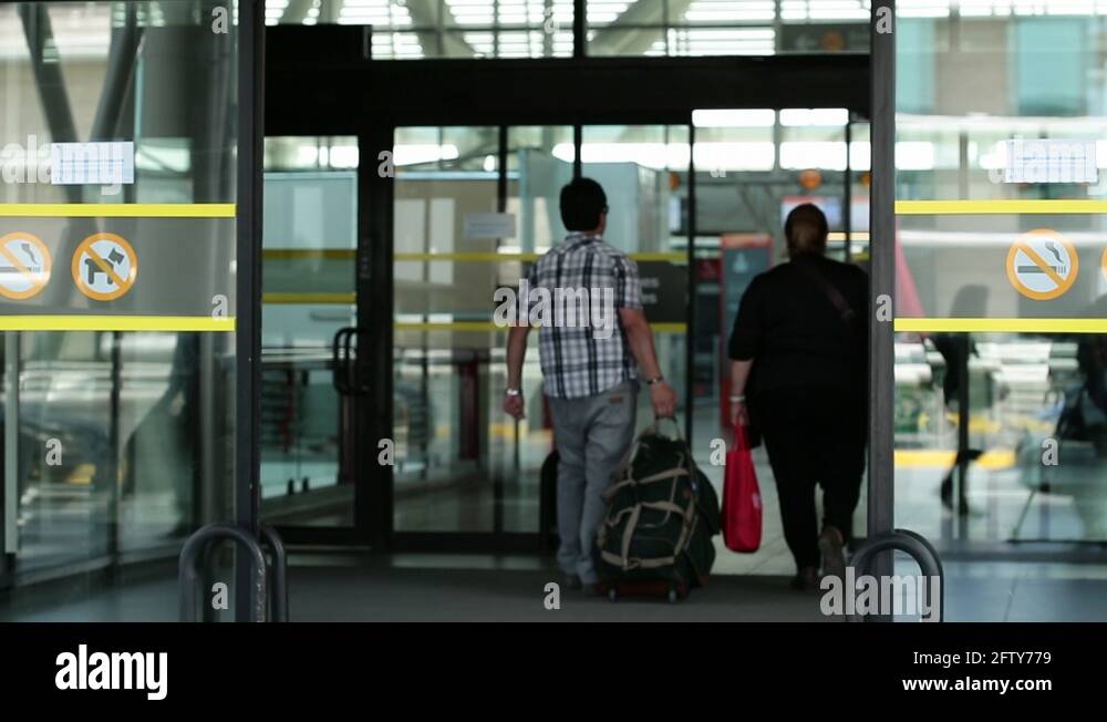 Gate attendant Stock Videos & Footage - HD and 4K Video Clips - Alamy