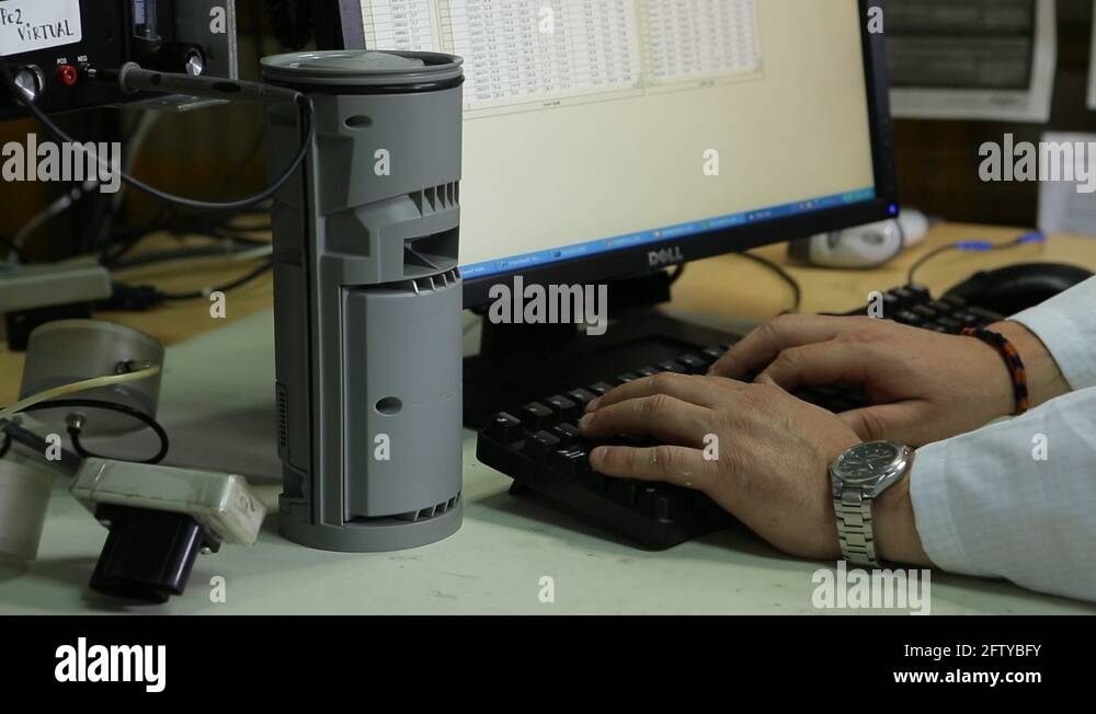 Typing excel Stock Videos & Footage - HD and 4K Video Clips - Alamy