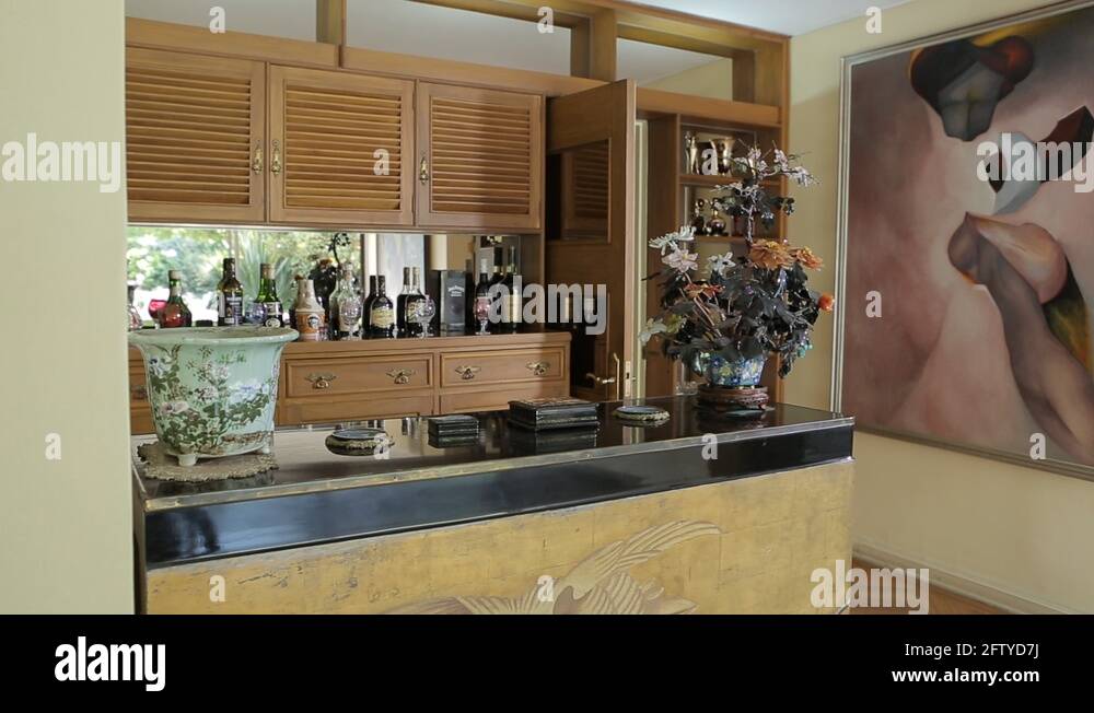 Cristal counter Stock Videos & Footage - HD and 4K Video Clips - Alamy