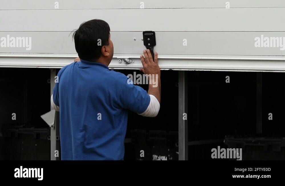 Truck loading Stock Videos & Footage - HD and 4K Video Clips - Alamy