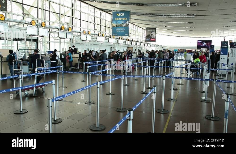 Check in line Stock Videos & Footage - HD and 4K Video Clips - Alamy