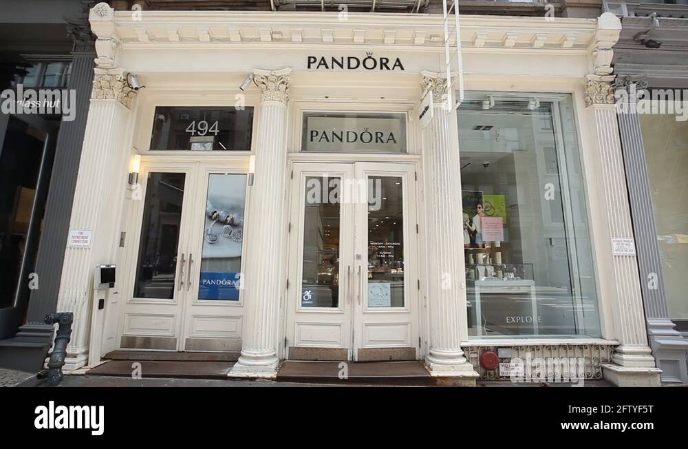 Pandora jewelry Stock Videos & Footage - HD and 4K Video Clips - Alamy