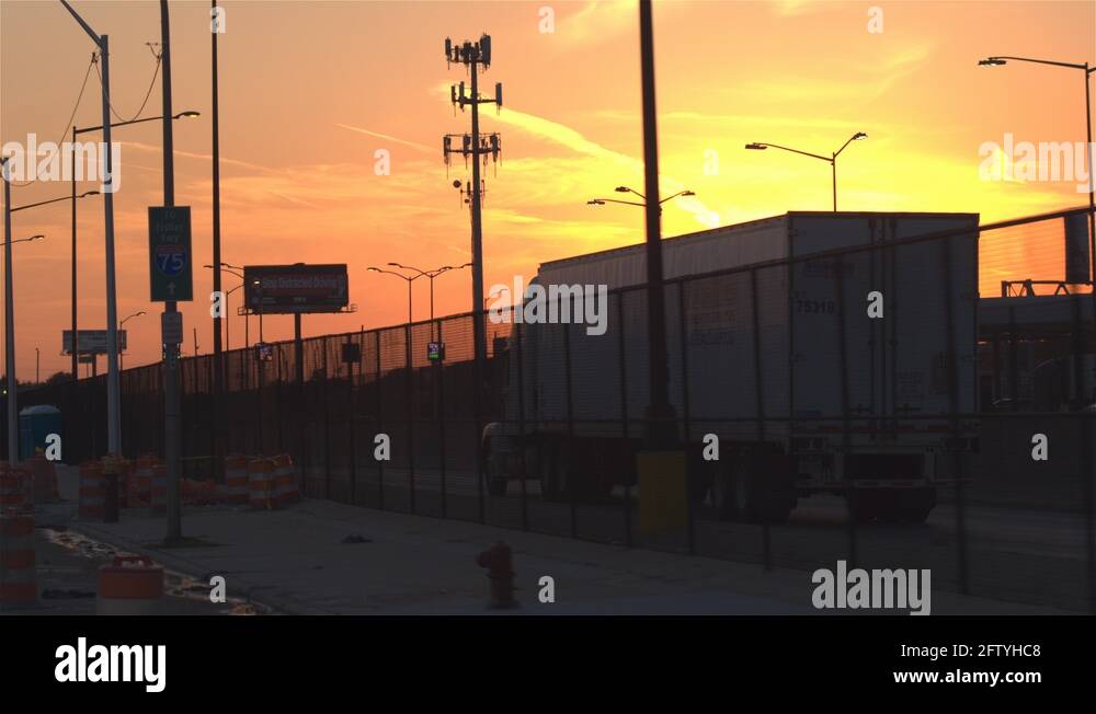 Shipping barrier Stock Videos & Footage - HD and 4K Video Clips - Alamy