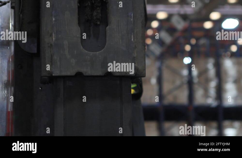 Giant forklift Stock Videos & Footage - HD and 4K Video Clips - Alamy