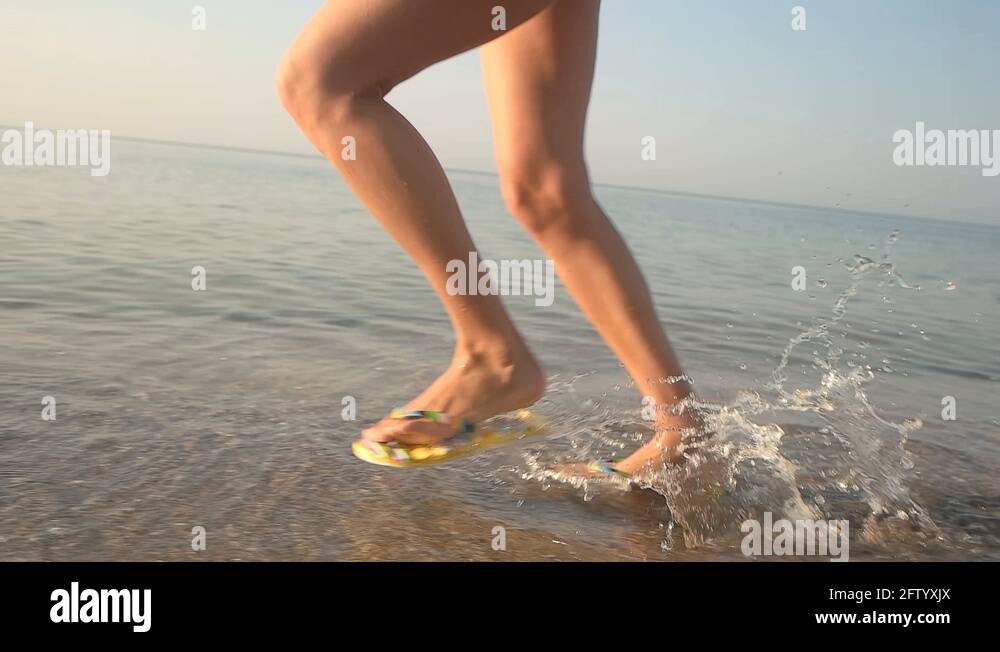 Legs running on horizon background Stock Video Footage - Alamy