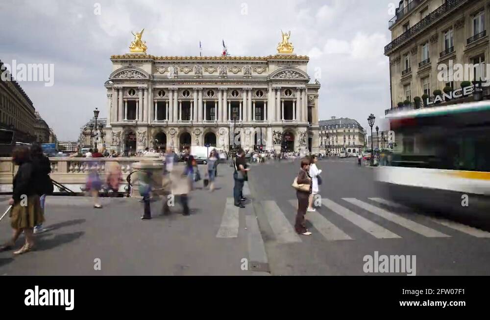 Paris house city Stock Videos & Footage - HD and 4K Video Clips - Alamy