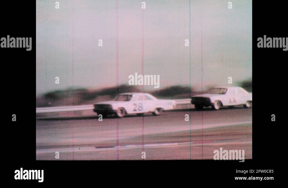 Drafting race cars Stock Videos & Footage - HD and 4K Video Clips - Alamy