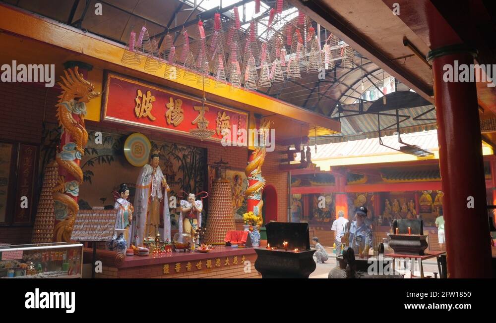 Quan the am temple Stock Videos & Footage - HD and 4K Video Clips - Alamy
