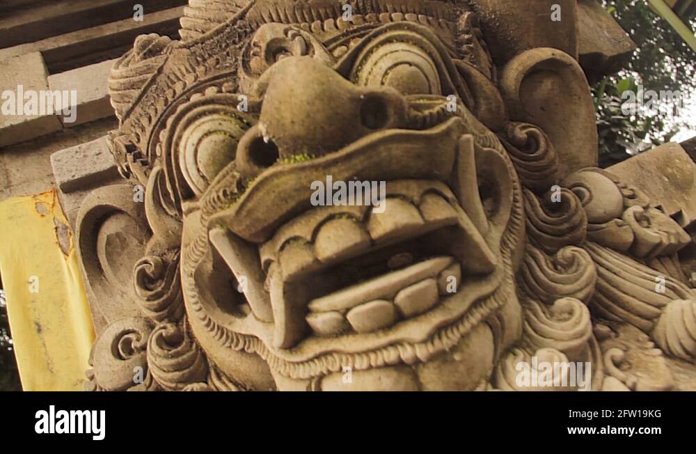 Indonesian statue Stock Videos & Footage - HD and 4K Video Clips - Alamy