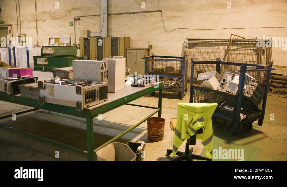 Computer recycling centre Stock Videos & Footage - HD and 4K Video ...