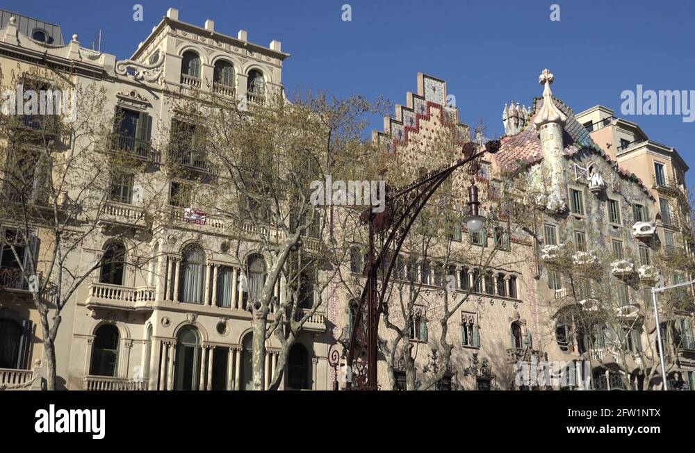 4K Beautiful Amatller house in Barcelona Casa Batllo facade ...
